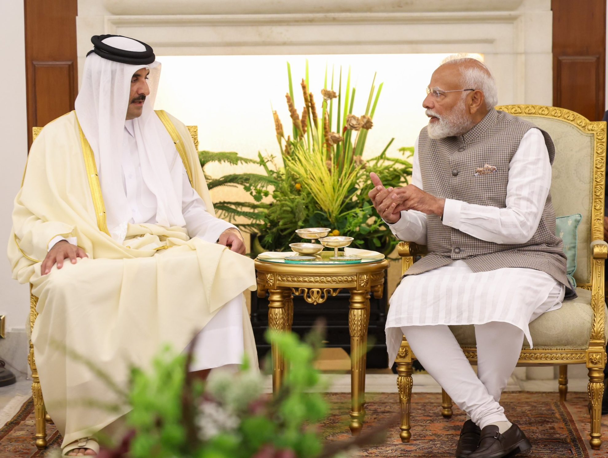 PM Modi holds bilateral talks with Emir of Qatar in New Delhi - DD India