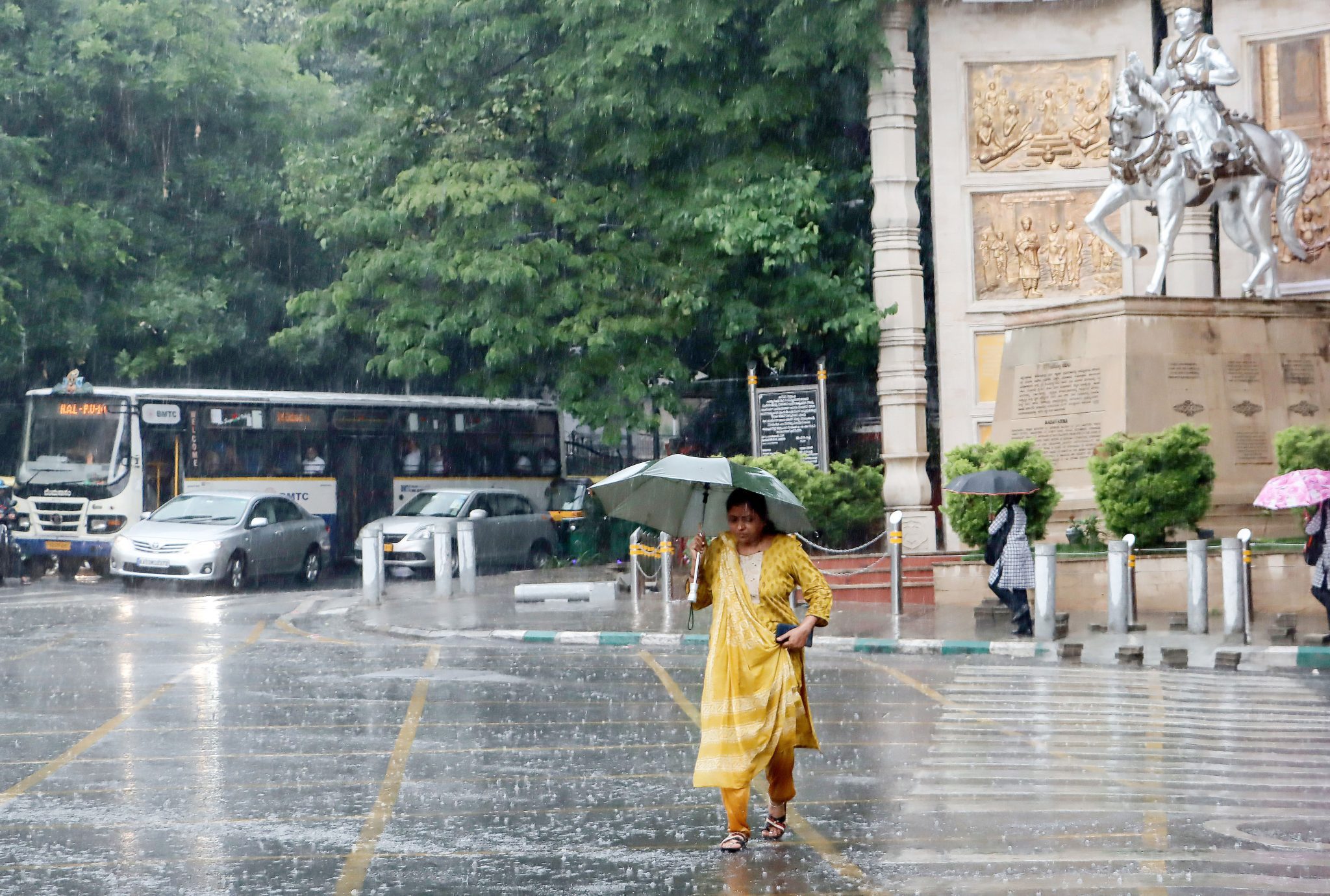 Southwest monsoon likely to advance further as north India battles ...