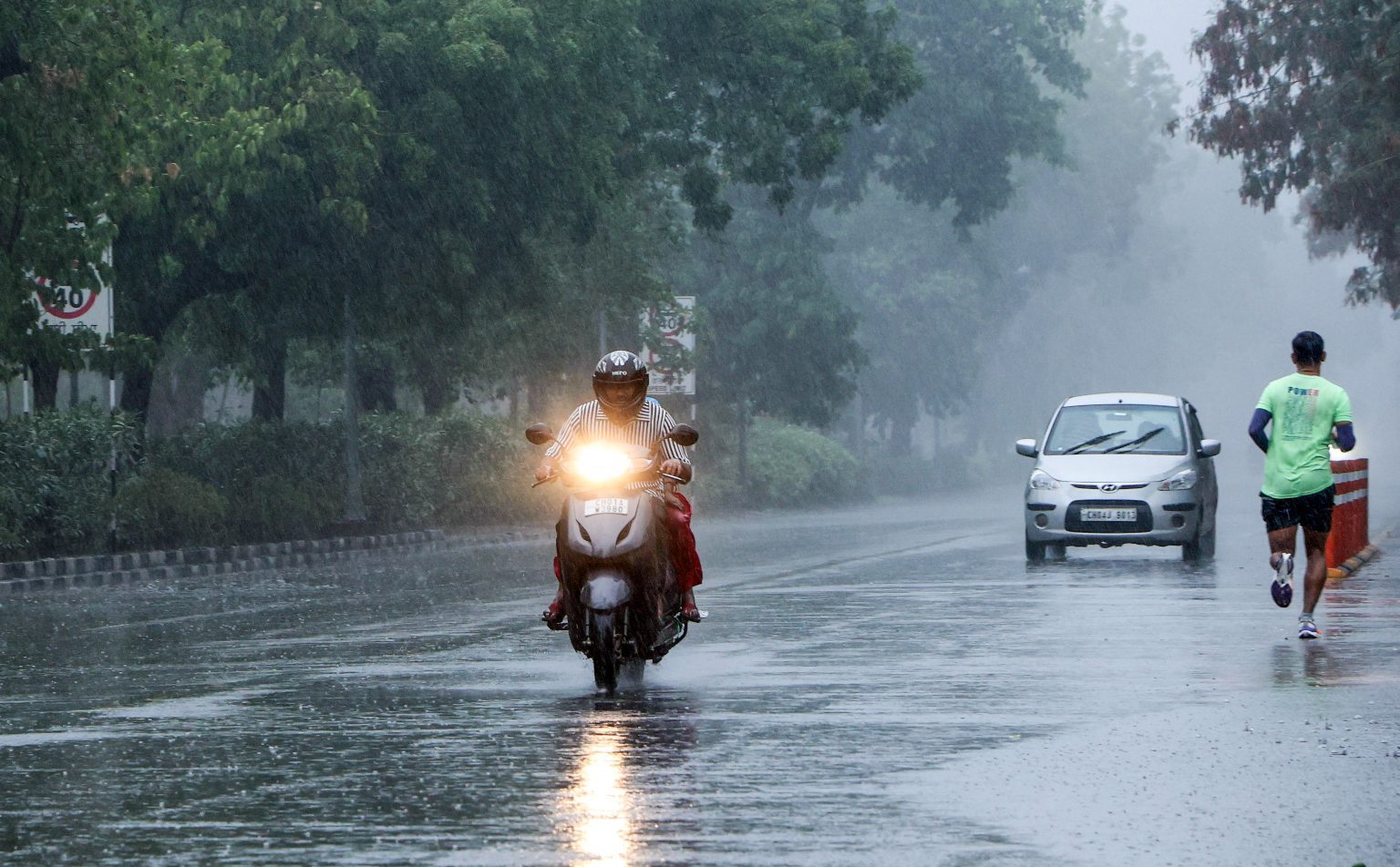 Yellow alert for two days in Delhi-NCR, rain likely to bring relief from heat - DD India