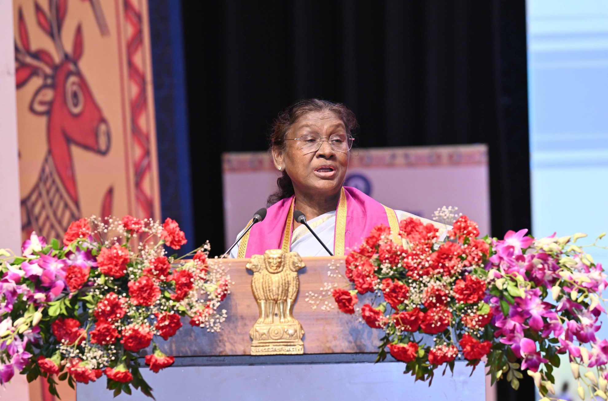 President Murmu extends greetings on eve of Gandhi Jayanti - DD India