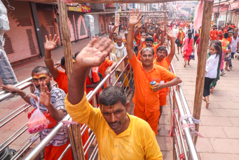 Third Sawan Somwar: Devotees throng Kashi Vishwanath, other Lord Shiva temples across the ...