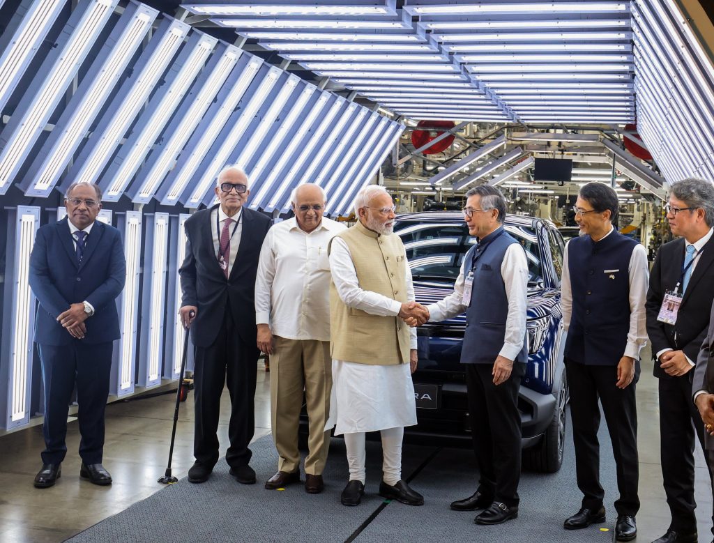 Made in India, Made for the World: PM launches Maruti-Suzuki e VITARA ...