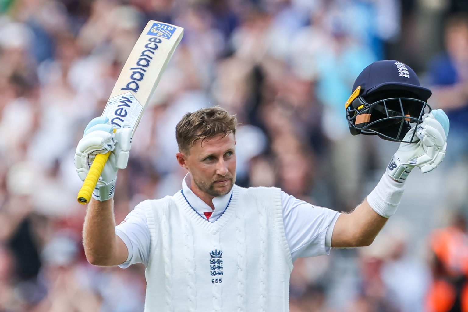 England's Joe Root ready for pink-ball Ashes test after heavy loss - DD ...