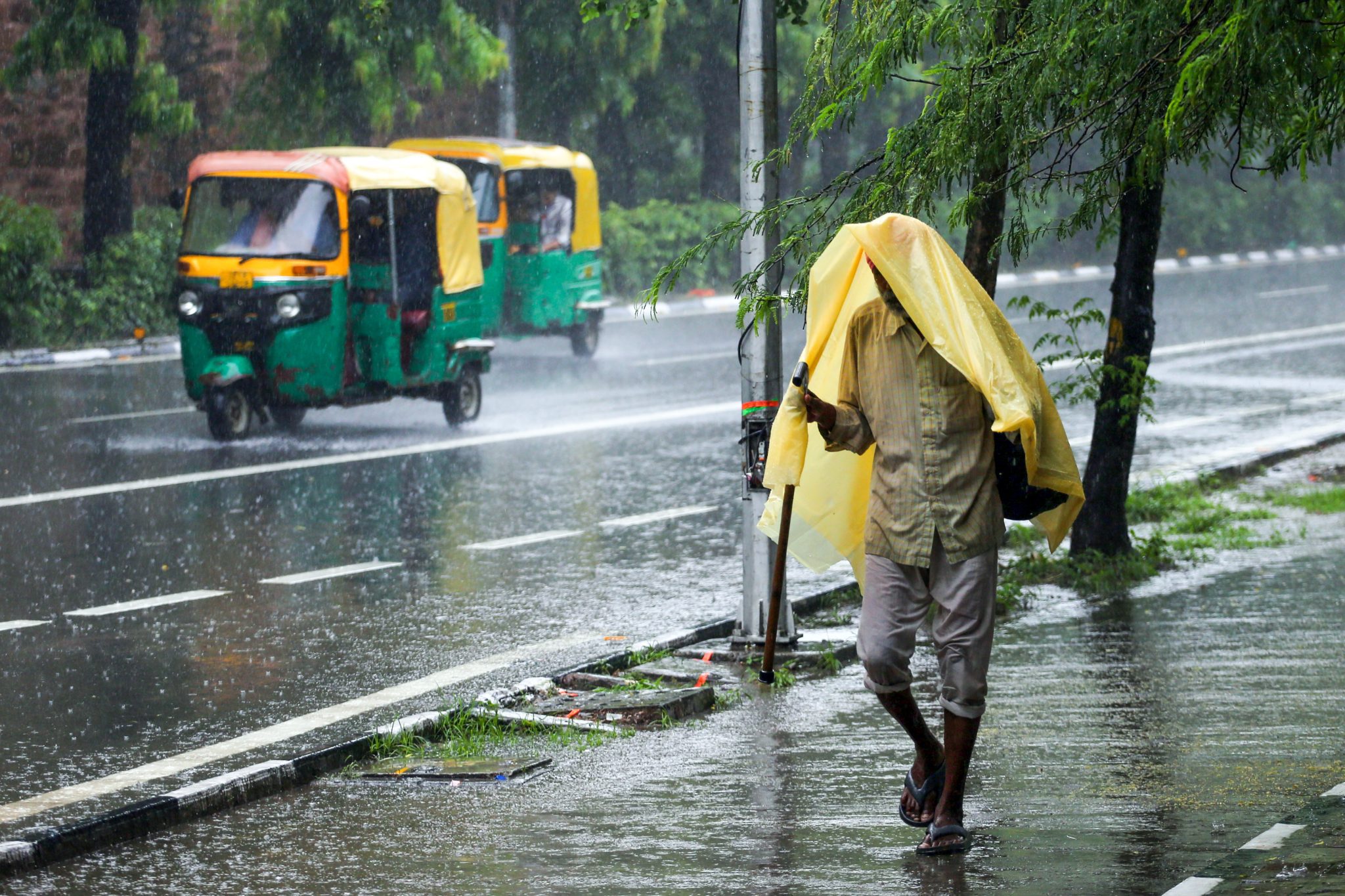 Heavy rainfall forecast across central and southern India; Delhi to see ...