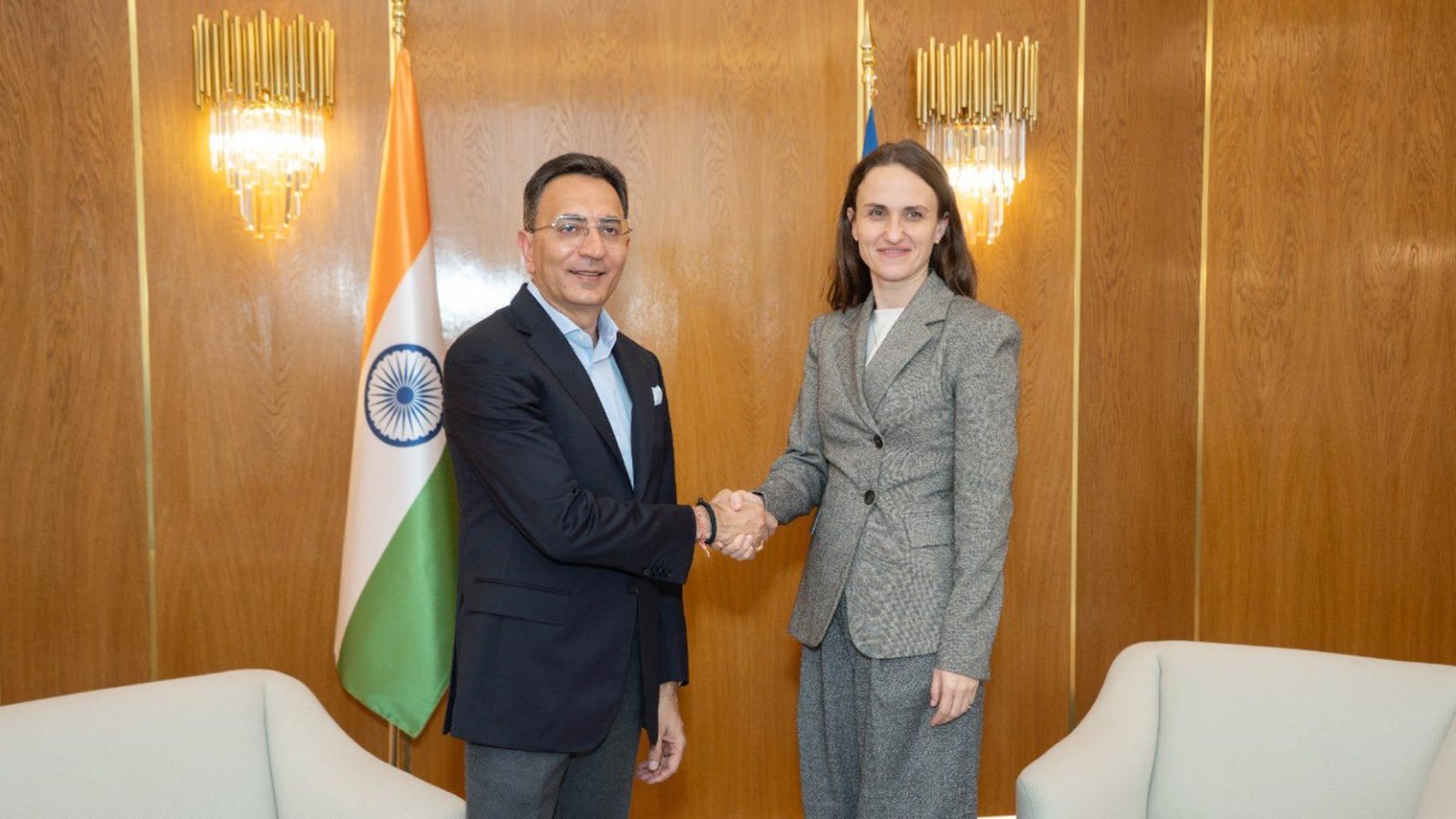 India, Romania discuss stronger trade and investment ties - DD India