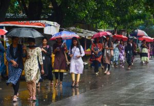 Heavy rain, strong winds forecast in five Tamil Nadu districts ...